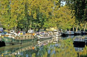 Colombiers, escale sur le Canal du Midi